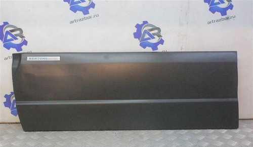 Молдинг передней левой двери Chevrolet Niva МКПП
