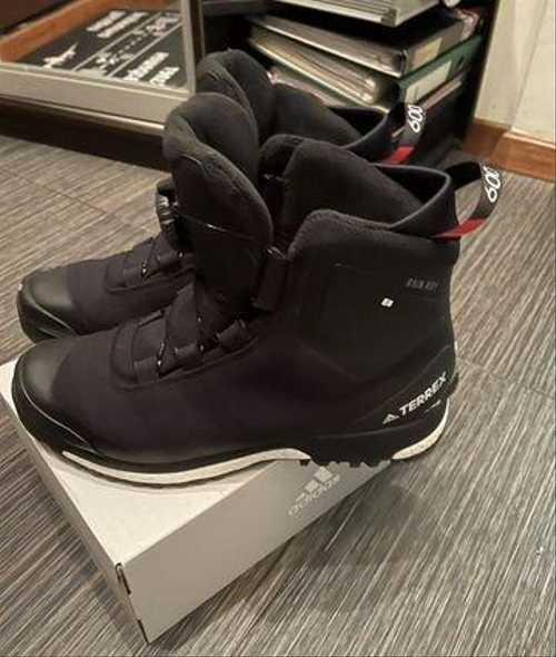 Продам зимние ботинки adidas Terrex BOA