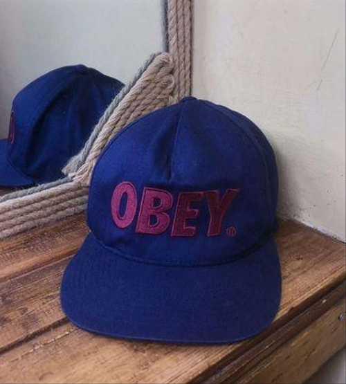 Бейсболка Obey
