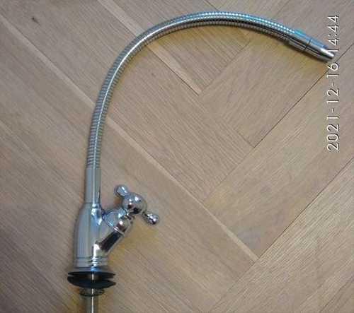 Гибкий краник для фильтров воды и смеситель
