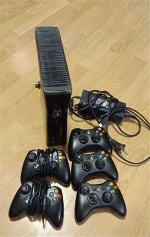 Xbox 360 + 4 джойстика +40 игр