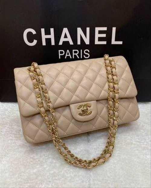 Классическая сумка-конверт Chanel 2.55