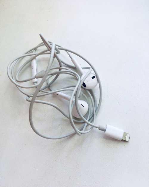 Наушники earpods