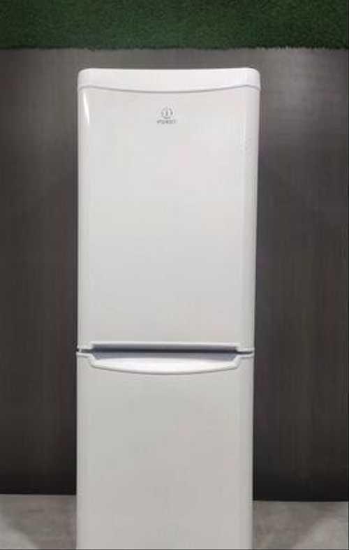 Холодильник Indesit NBA16