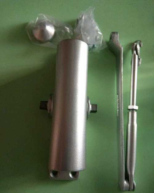 Дверной доводчик door closer 120кг. новый