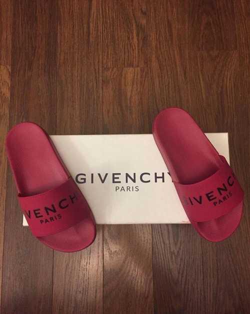 Шлепанцы Givenchy