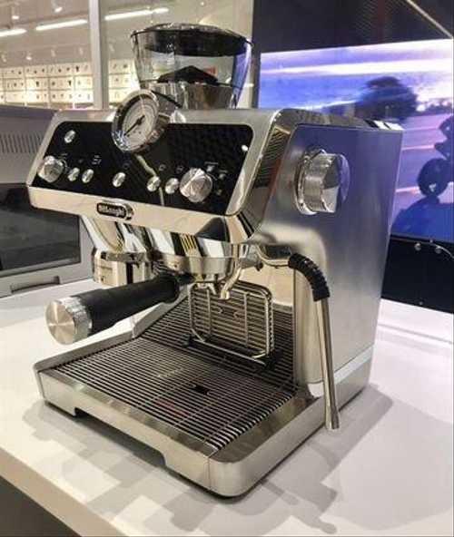 DeLonghi рожковая кофеварка EC9355.BM BK