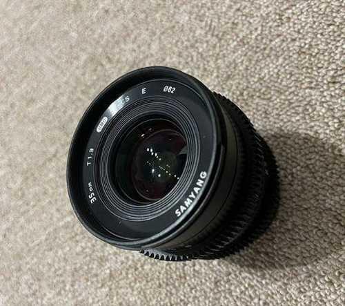 Samyang 35mm T1.3 Sony E