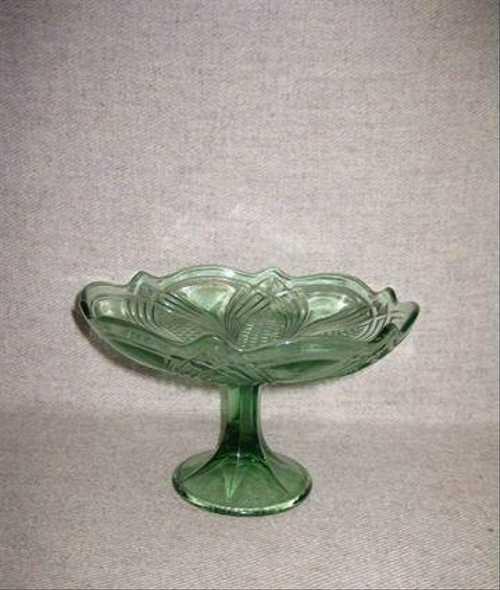 Красивая ваза фруктовница цветное зеленое стекло С