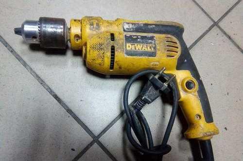 Дрель Dewalt DWD024QS бу