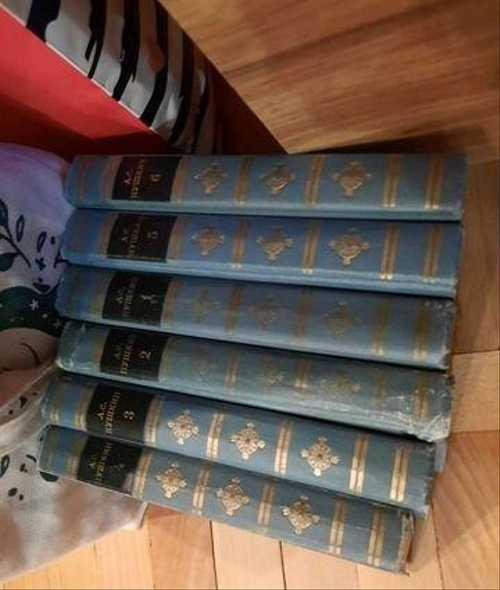 Продам книги