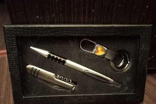 Мужской подарочный набор (ручка, брелок, кусачки)