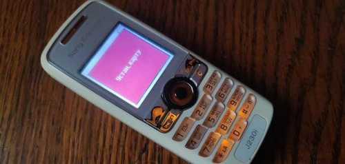 Телефон кнопочный Sony Ericsson J230i