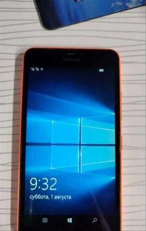 Смартфон Microsoft Lumia 640 XL 8 гб оранжевый