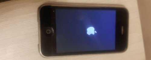 Телефон Apple iPhone 3GS black 16GB A1303