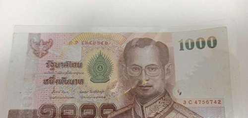 1000 бат сегодня. 1000 Бат купюра. Банкнота Тайланда 1000 бат. 1000 Бат 2003. 1000 Бат Таиланд 2020.