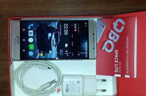 Смартфон BQ-5202 space lite
