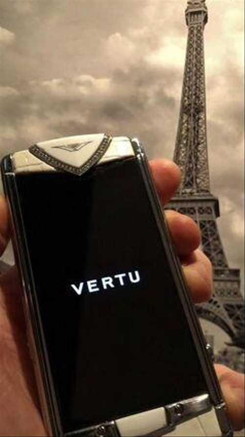 Vertu constellation Touch с бриллиантами