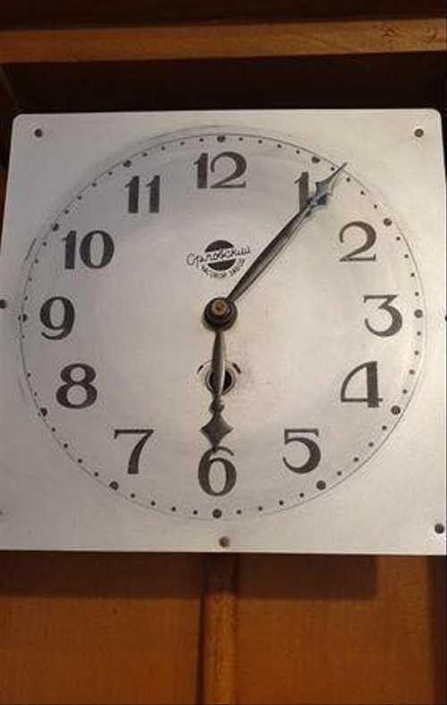 Часы настенные с маятником 1955 года