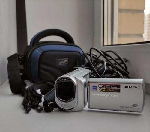 Видеокамера Sony Handycam DCR-SX30