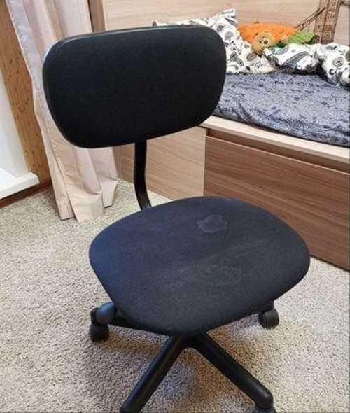 Офисное кресло без подлокотников