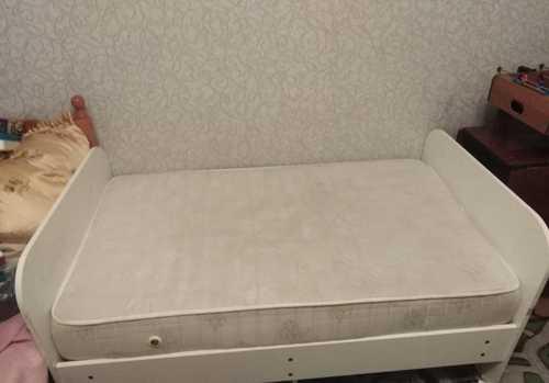 Кровать детская 150*90 + бизиборд