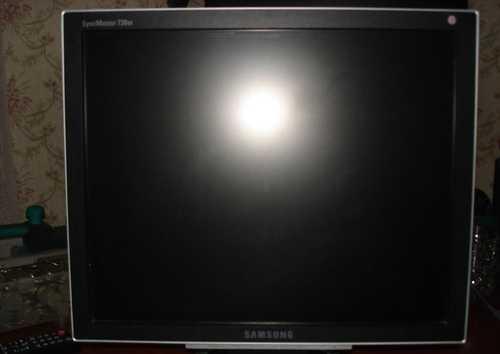 Монитор SAMSUNG 730BF