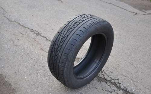 Goodyear Excellence 235/55 R17 99V