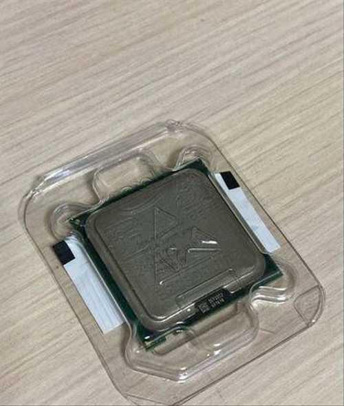 Процессор Intel Core 2 Quad Q8300 сокет LGA 775