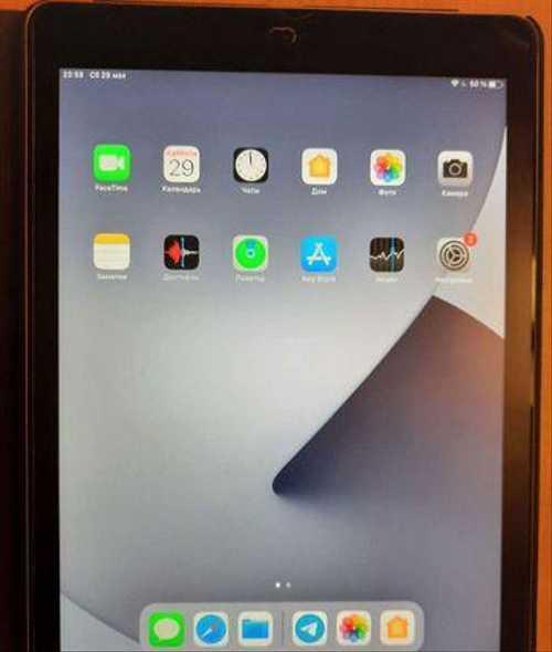 Продам iPad 2018 (6th generation) 32GB