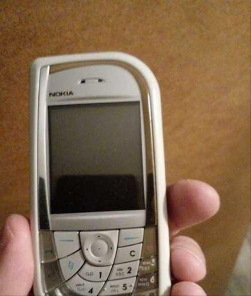 Телефон Nokia 7610 Лепесток