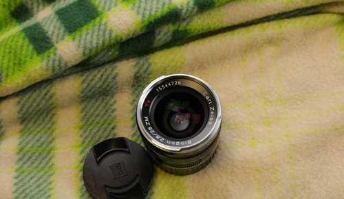 Carl Zeiss Biogon T* 2.8/28 ZM