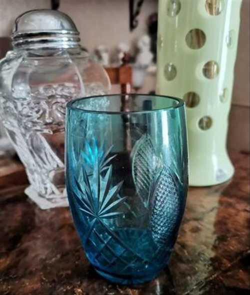 Стакан ваза цветное купоросное стекло резьба