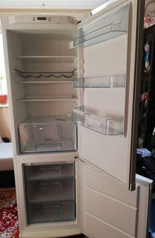 Продам б/у холодильник Electrolux