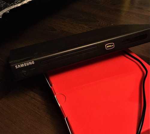 DVD SAMSUNG рабочий двд проигрыватель