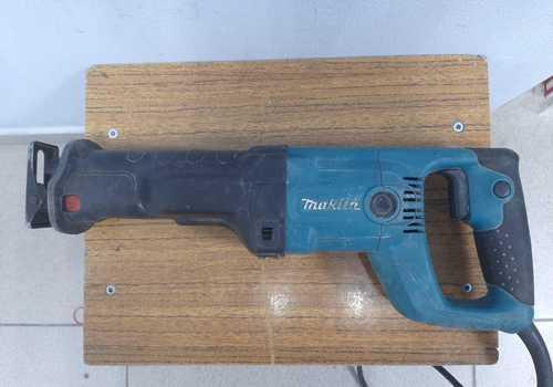 Пила сабельная Makita JR3050T