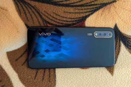 Телефон Vivo V17 Neo