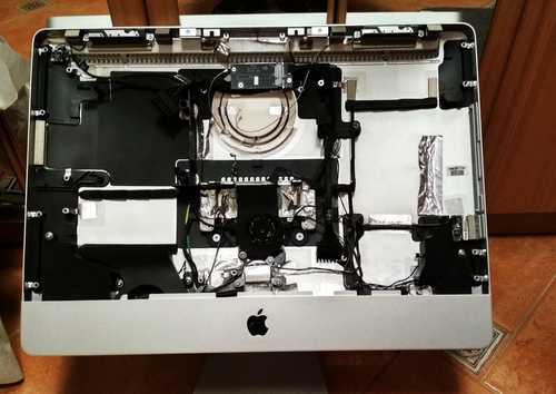 Корпус iMac 21.5 в хорошем состоянии