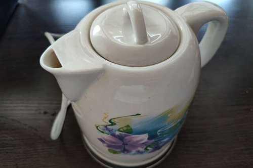 Электрический чайник из керамики Maestro