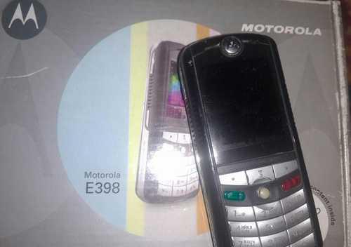 Телефон Motorola E398