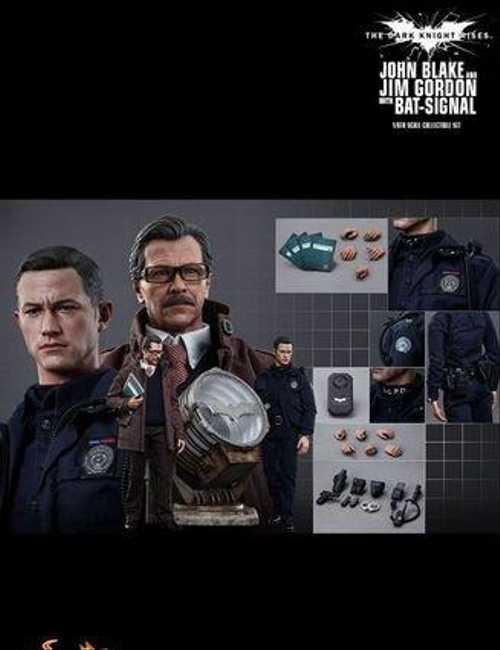 Hot Toys John Blake and Jim Gordon With Batsignal