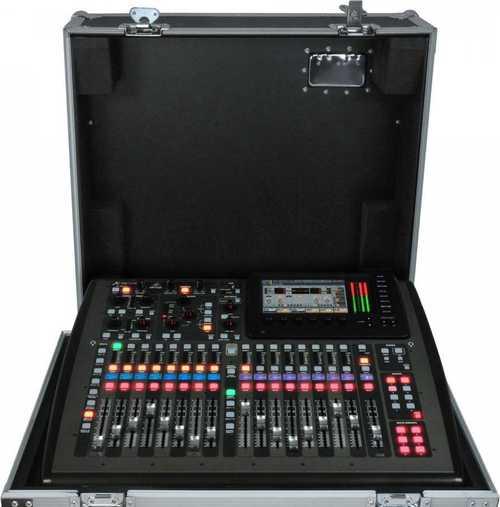 Behringer X32 Compact TP - Микшерный пульт Новый