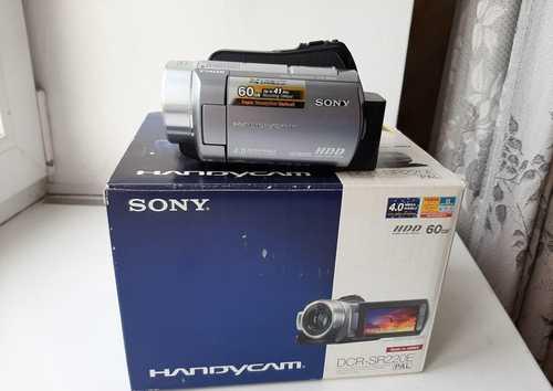 Видеокамера Sony DCR-SR220E