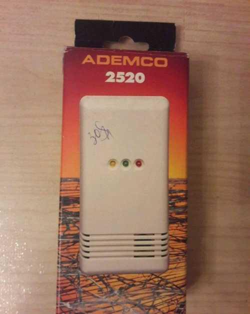 Датчик разбития стекла Ademco 2520
