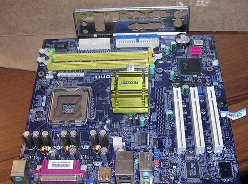 Материнская плата Foxconn