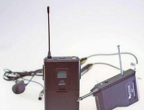 Петличный UHF радиомикрофон Fifine K037 +держатель