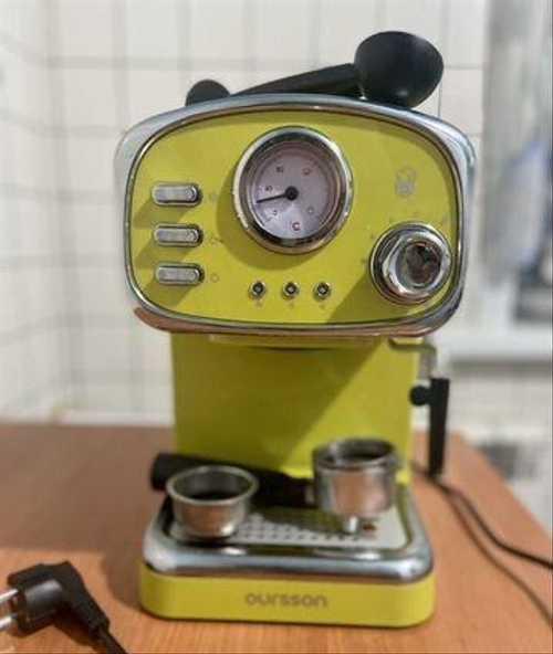 Кофеварка рожковая Oursson EM1500, светло-зеленый