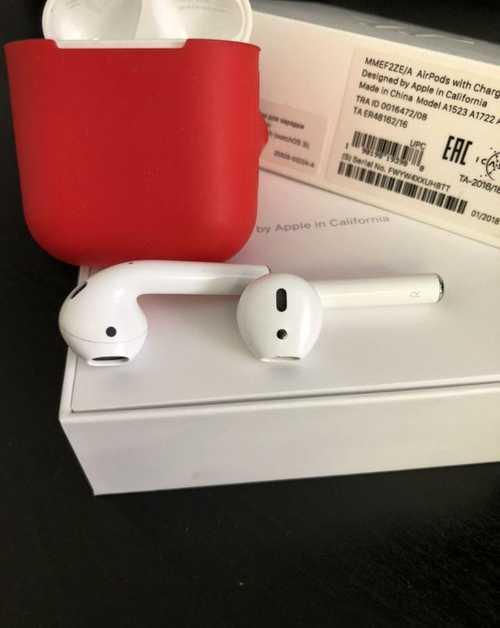 Беспроводные наушники AirPods