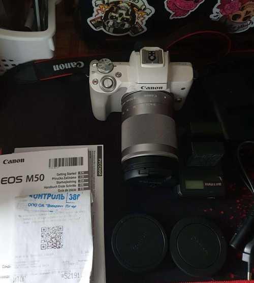 Продаю новую Canon M50 18-150+Акссесуары