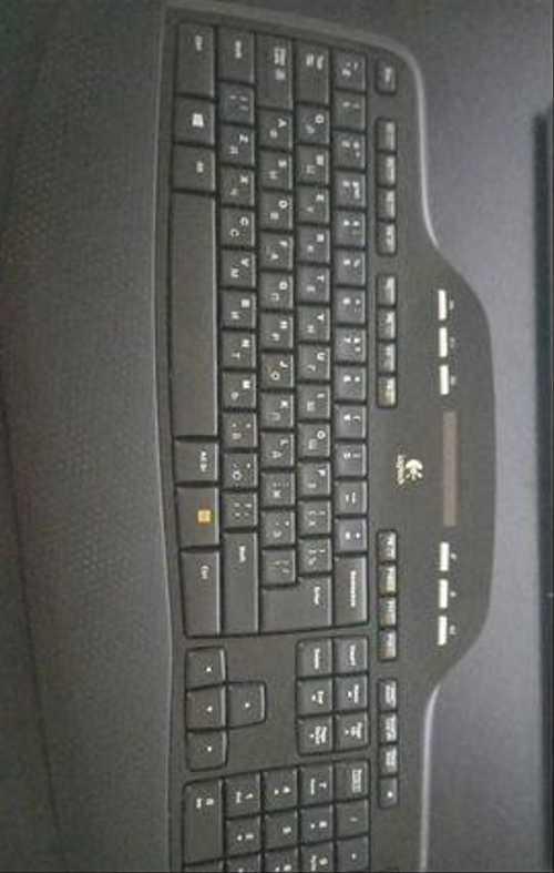 Клавиатура и мышь Logitech Wireless Desktop MK710